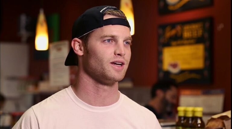 Jared Keeso: Everything About His Life, Career & Wife - Biographical ...